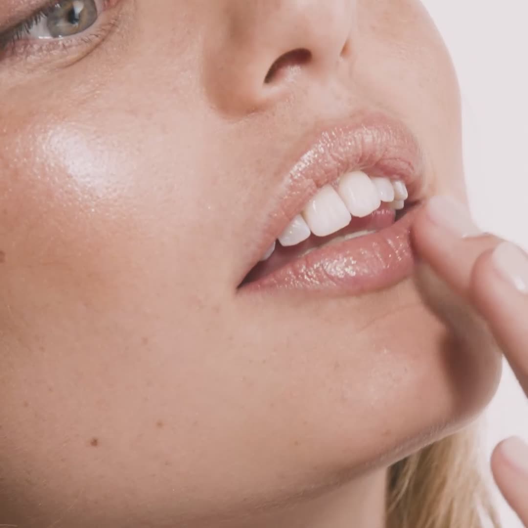 Lip to Cheek – Our versatile blush stick | Dr. Hauschka